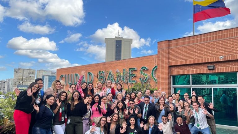Banesco fue reconocida como organización voluntaria externa de 2025 por ...